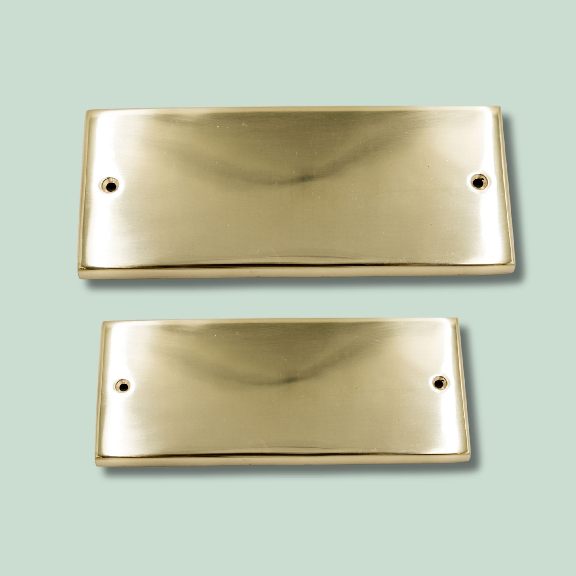 Formstøbt skilt - Emilie - Emma - Hjortlund & Bøgh Gravering